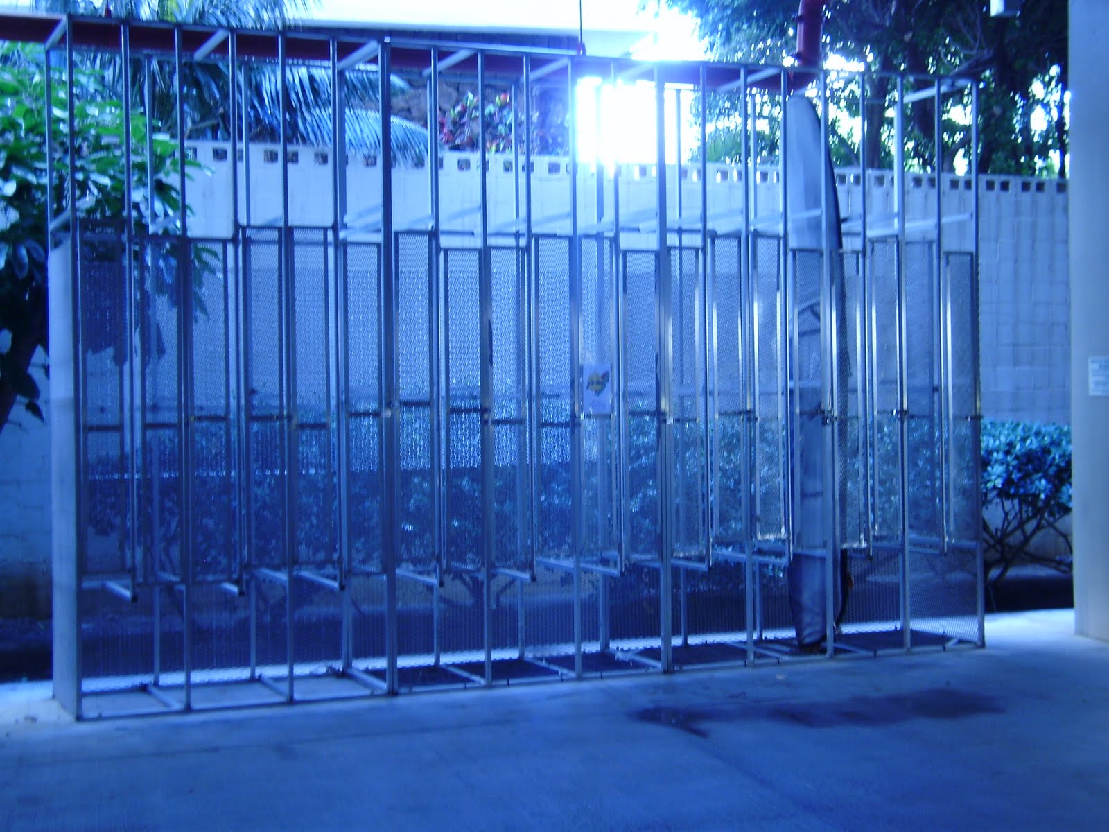 Aloha racks - West Side Action